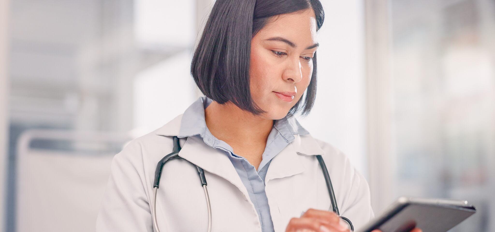 EHR vs EMR: Differences & Choosing the Right One | The Intake